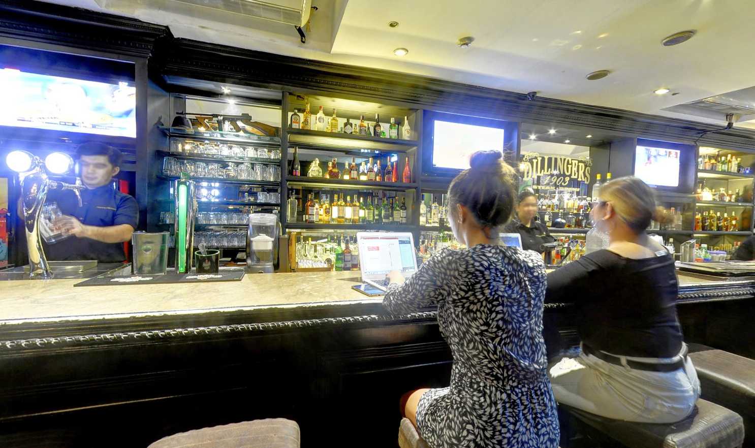 Dillingers 1903 Steak and Brew, Manila